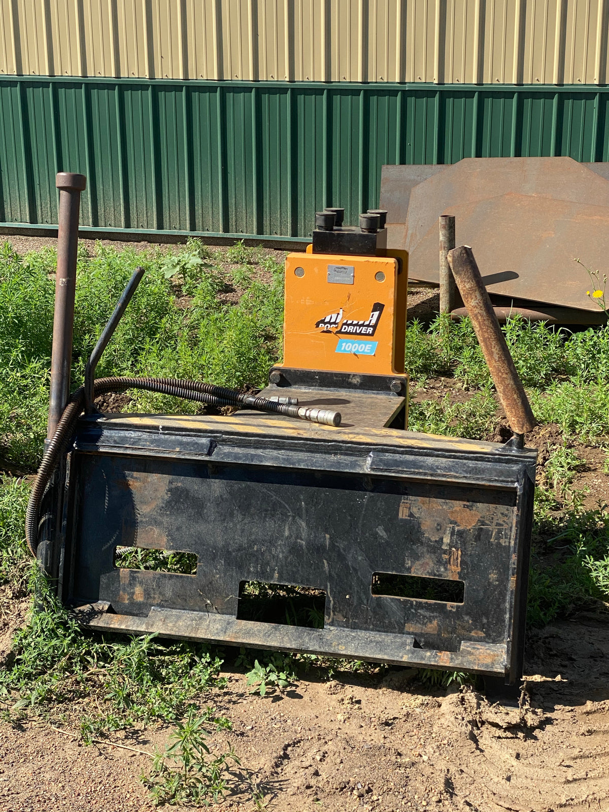 Rental: Montana 1000E Post Driver | Ulrich Manufacturing